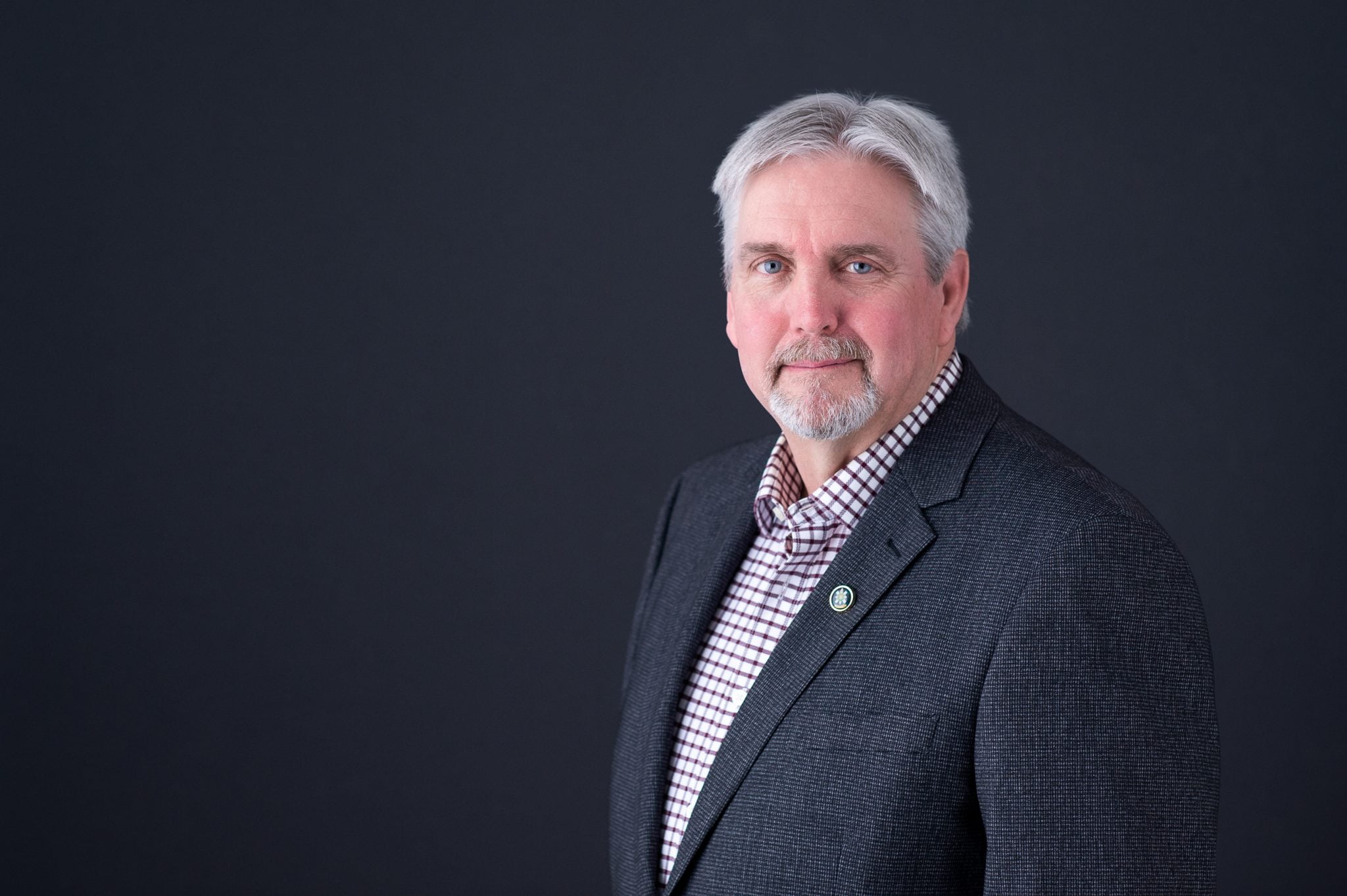 Dan Black – This is website of Canadian Author Daniel Black